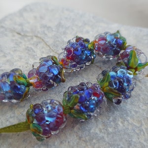 SUPER SPECIAL RASPBERRIES Glass Beads, 11mm Faery Raspberries Limited ...