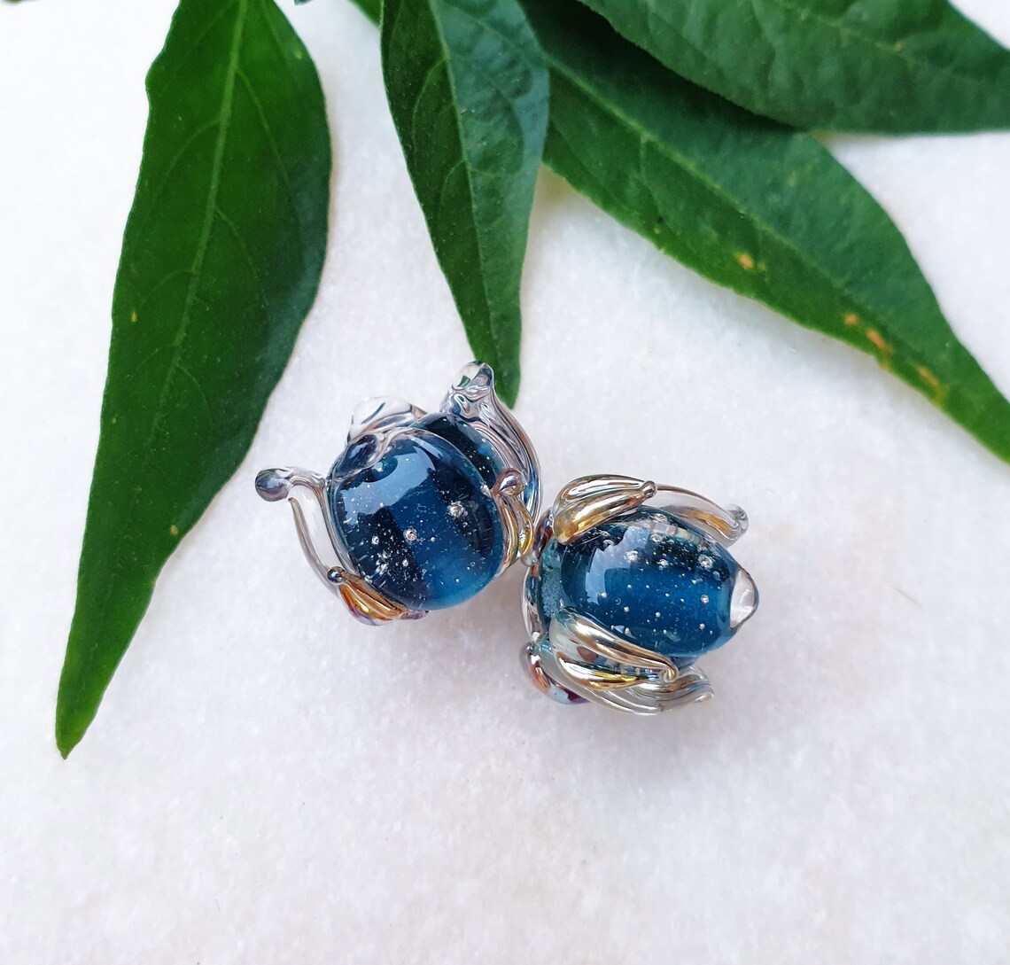 STARRY NIGHT ROSE Buds Glass Beads 11-12mm Beautiful Night - Etsy