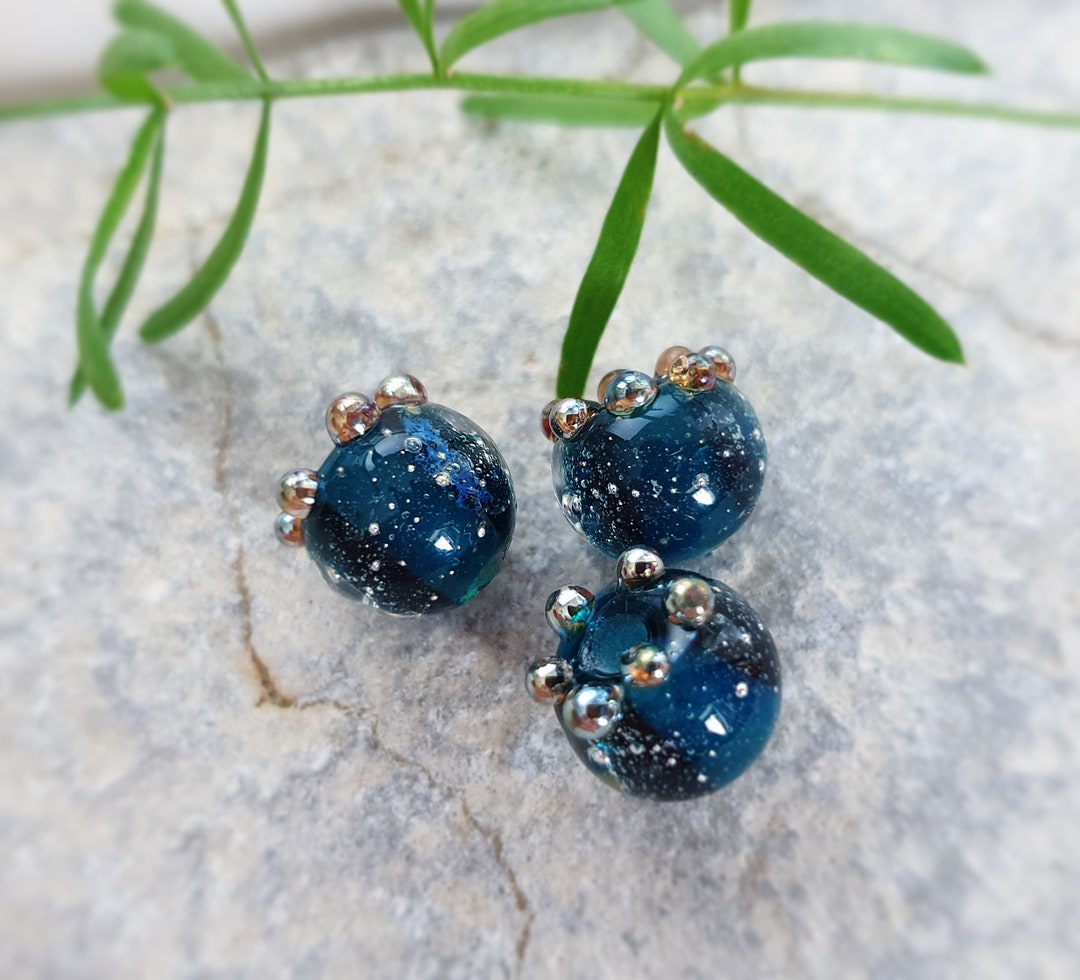 MAGICAL STARRYBERRIES GLASS Beads, 10mm Starry Night in a Berry Artisan ...