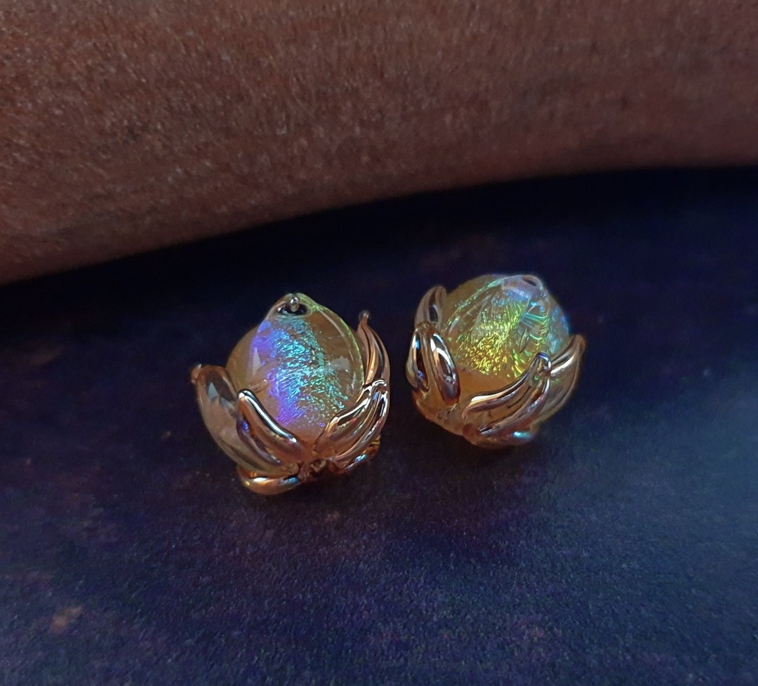 THE MAGIC LIGHT Roses Glass Beads, 12mm Special Formula Dichroic Glass ...