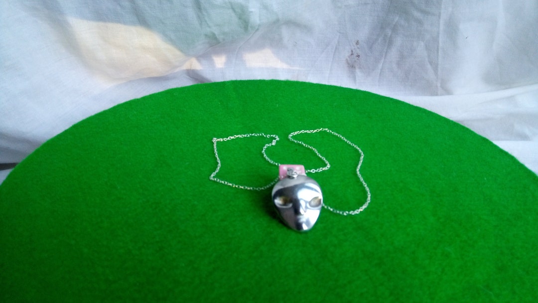 Alien Head on Silver Chain Sterling Silver Chain 45cm Solid Pewter ...