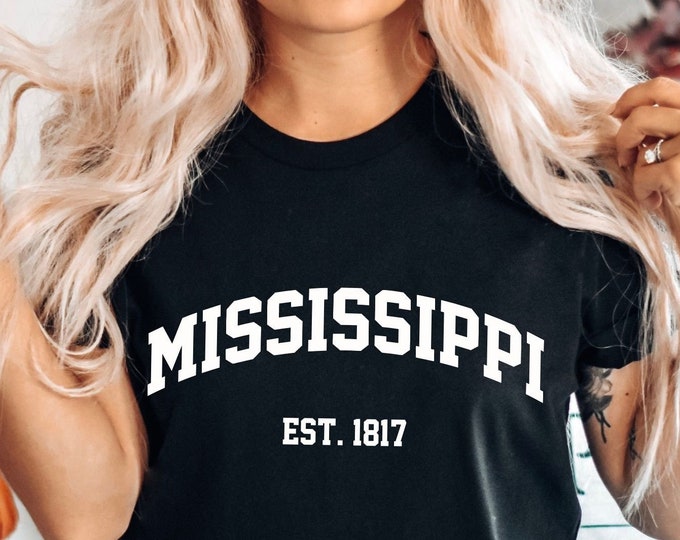 Mississippi T-shirt, Distressed State Design Unisex Mississippi Shirt ...