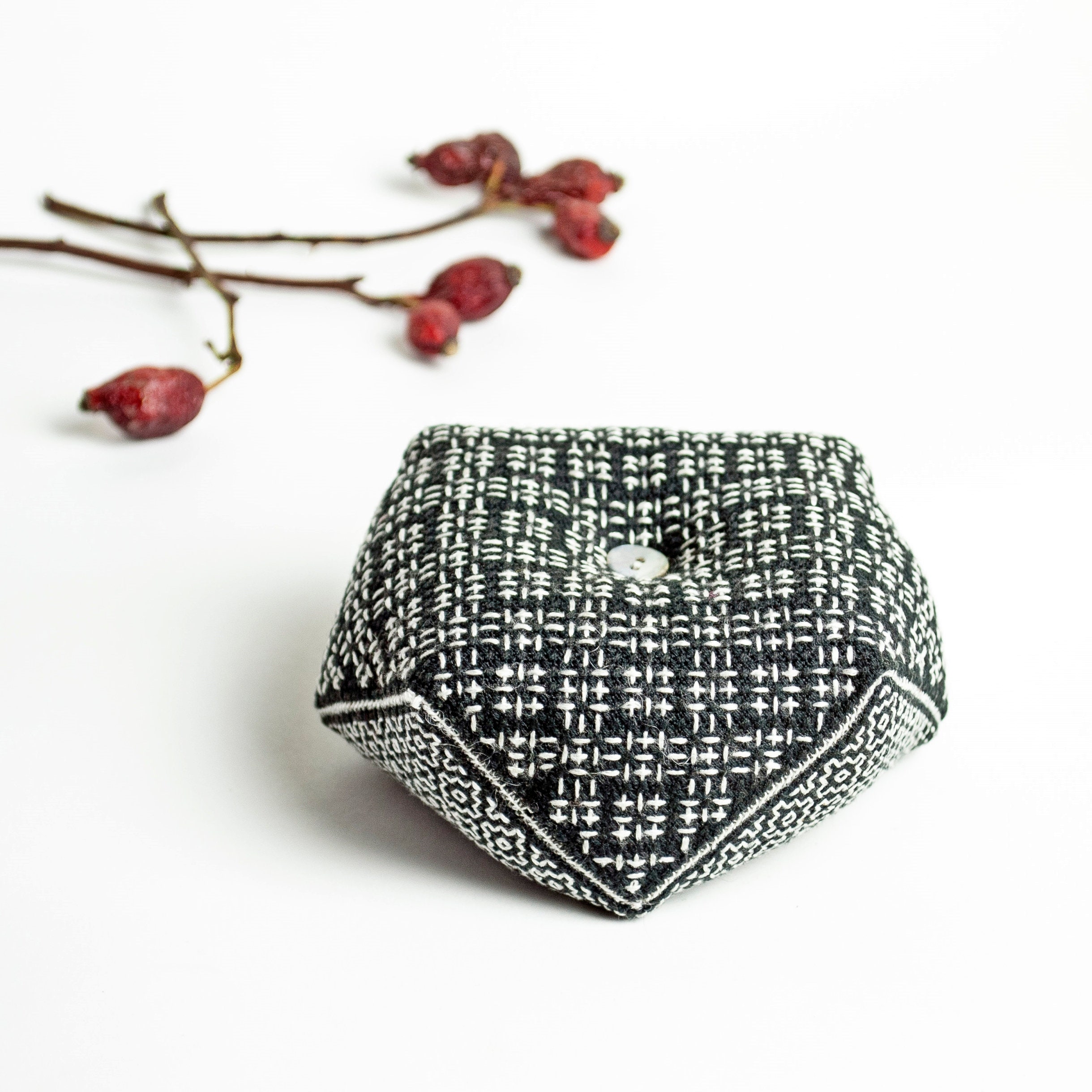 Embroidery Pattern Japanese Sashiko Biscornu Instant PDF - Etsy