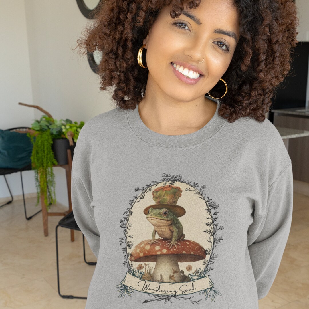 Sweatshirt Frog Crewneck Cottagecore Clothing Aesthetic Frog Light ...