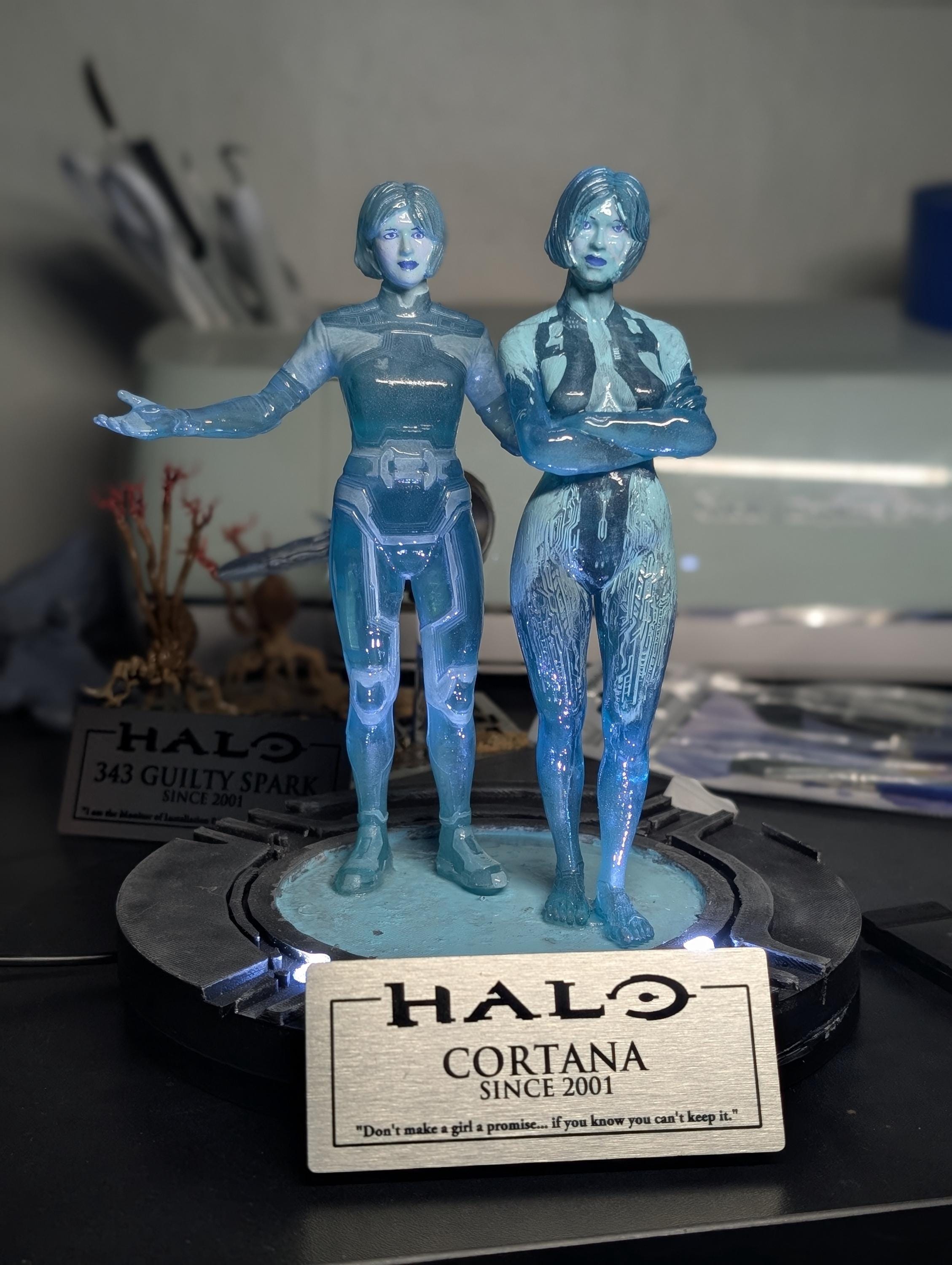 Halo-inspired Resin Statue - Etsy