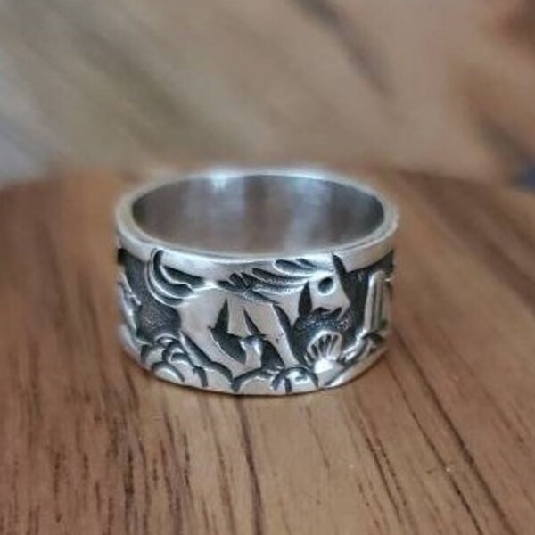 Storyteller Ring - Etsy
