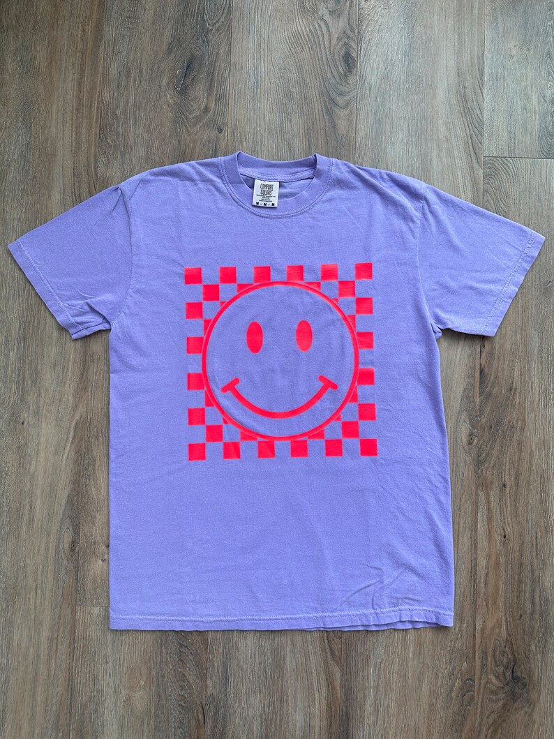 Checkered Smiley T-shirt - Etsy