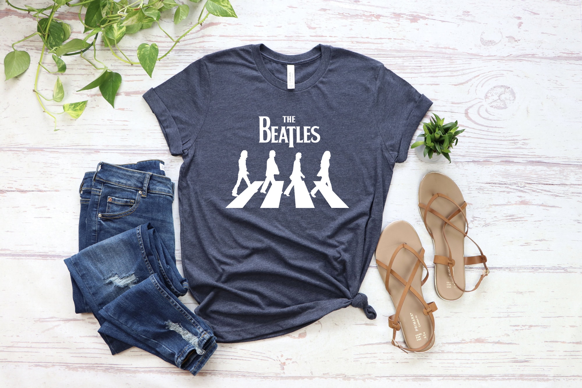 Retro the Beatles Abbey Road T-shirt: Rock and Roll Gift - Etsy