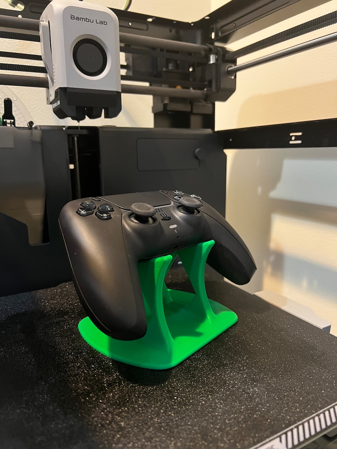 Sleek 3d-printed PS5 Controller Stand Organize & Showcase - Etsy