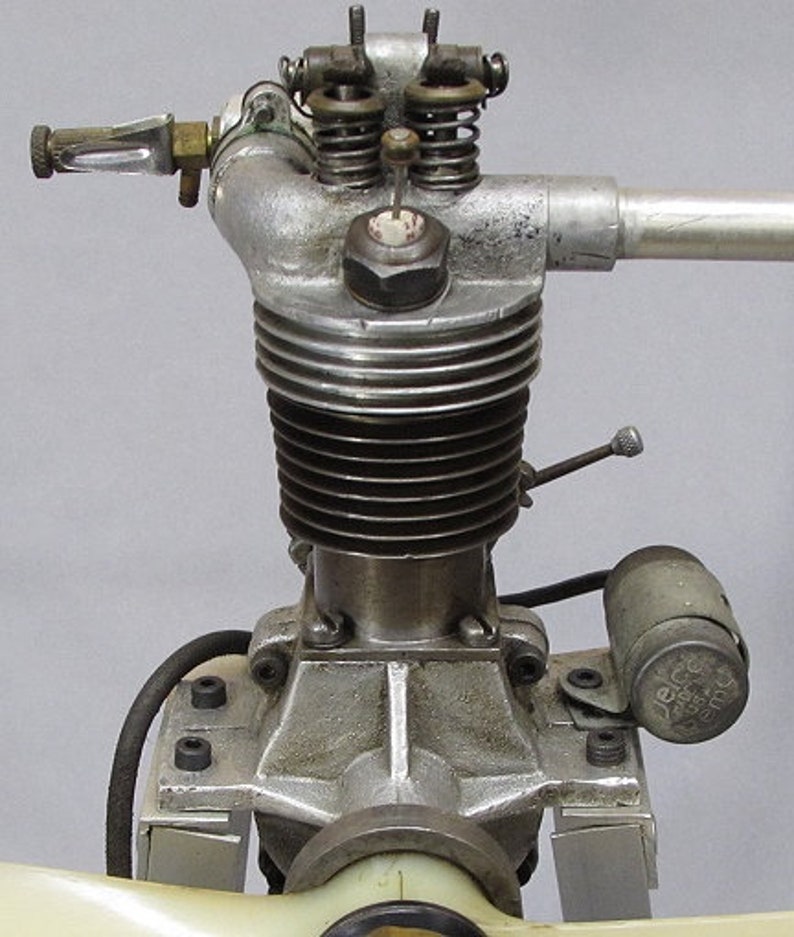 Rare Vintage 4 Stroke Model Engine With Stand K&B on Carburetor - Etsy