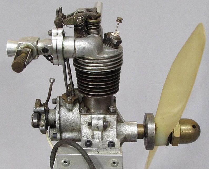 Rare Vintage 4 Stroke Model Engine With Stand K&B on Carburetor - Etsy