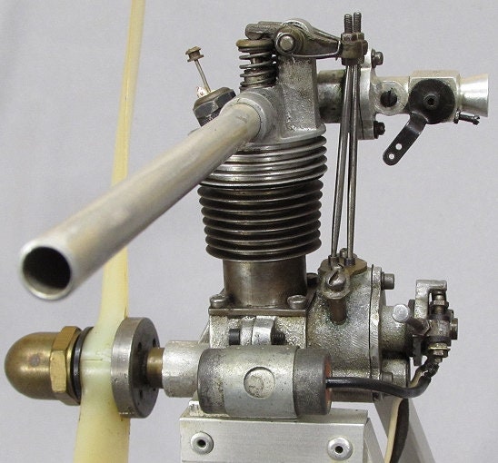 Rare Vintage 4 Stroke Model Engine With Stand K&B on Carburetor - Etsy