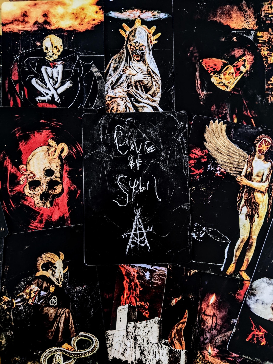 Cave of Sybil Oracle Deck: Chthonic Divination, Black Magic, Spell Book ...