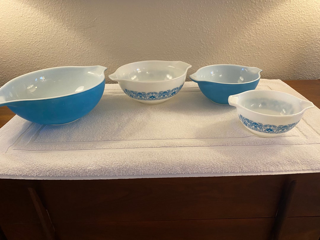 Pyrex Cinderella Mixing Bowl Set - Etsy