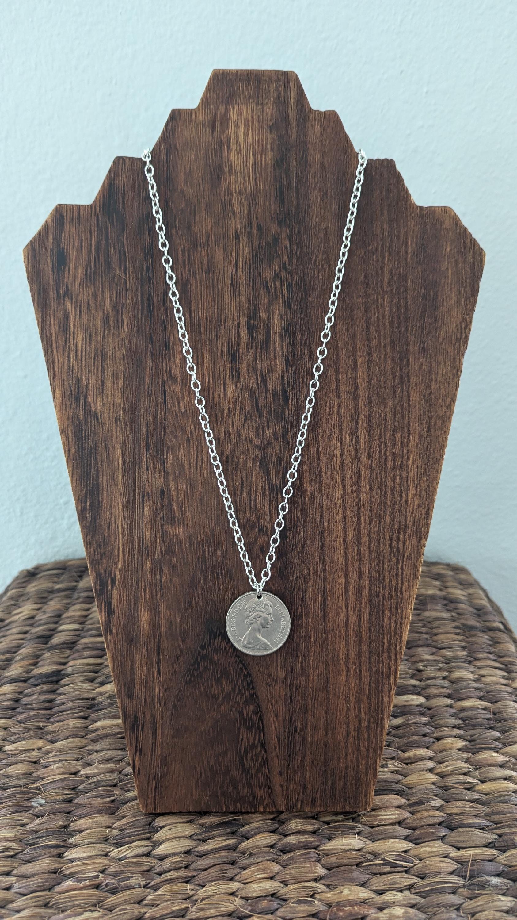 England 1975 • Silver Upcycled Coin Necklace - Etsy