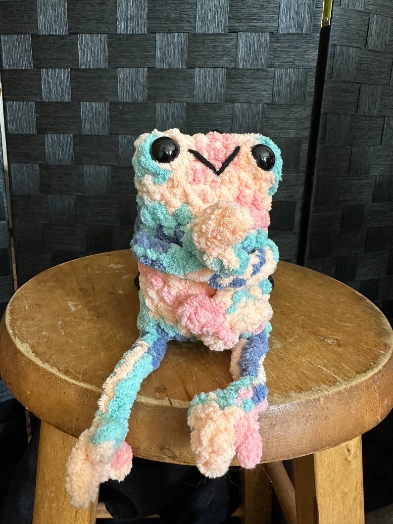 Crochet Leggy Frog PATTERN - Etsy