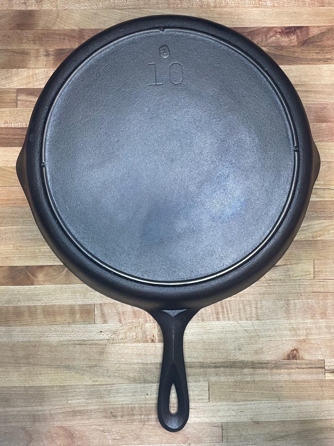 3 Notch Lodge No. 10 Skillet - Etsy