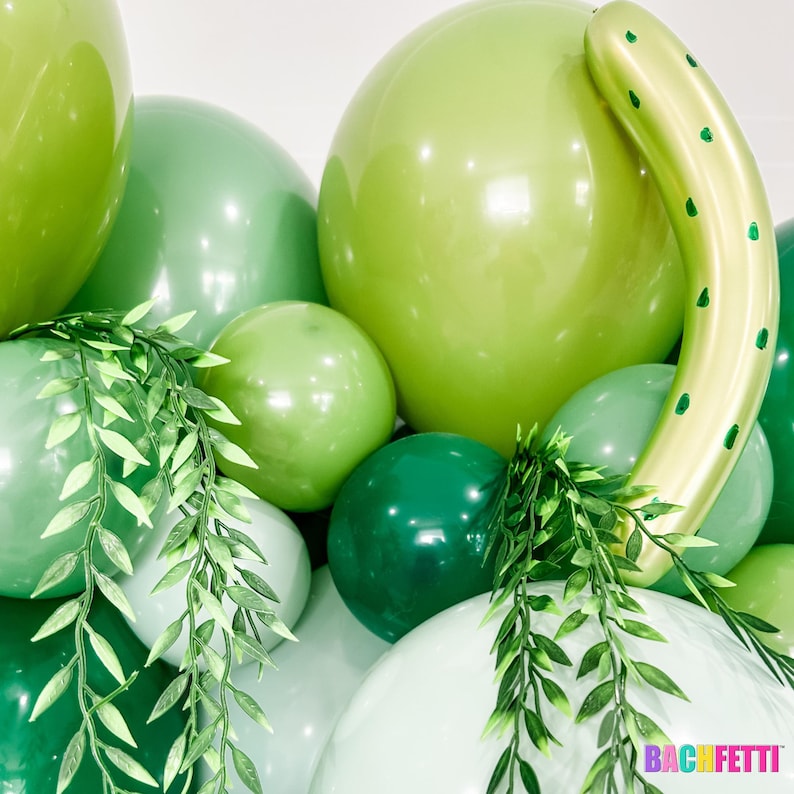 Last Pickle Balloon Garland Kit • Pickle Themed Bachelorette Balloons ...