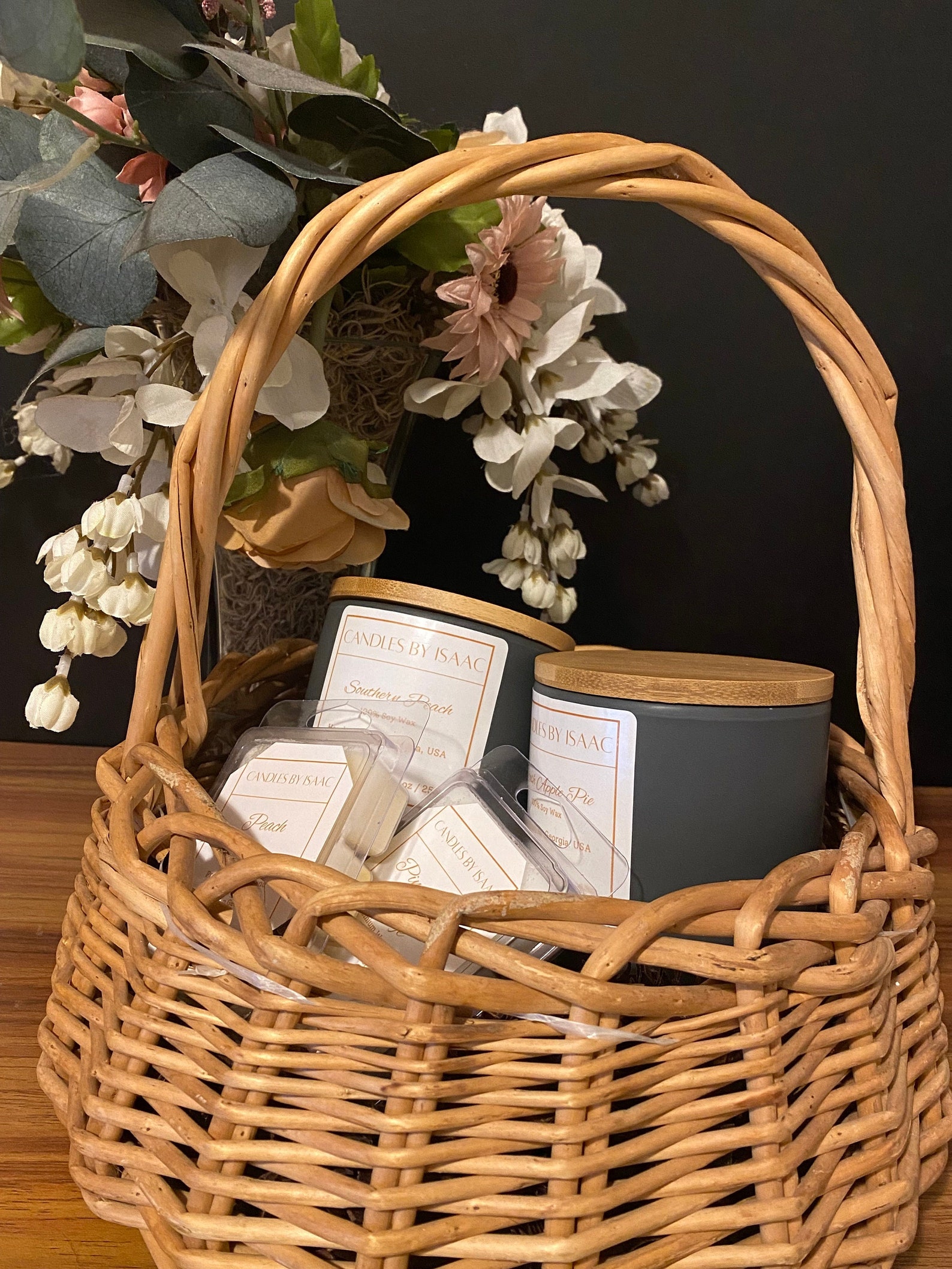 Custom Candle Gift Basket (FREE SHIPPING) - Etsy