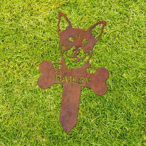 Custom Dog Memorial Sign, Chihuahuas Rusty Metal Stake, Chihuahuas ...