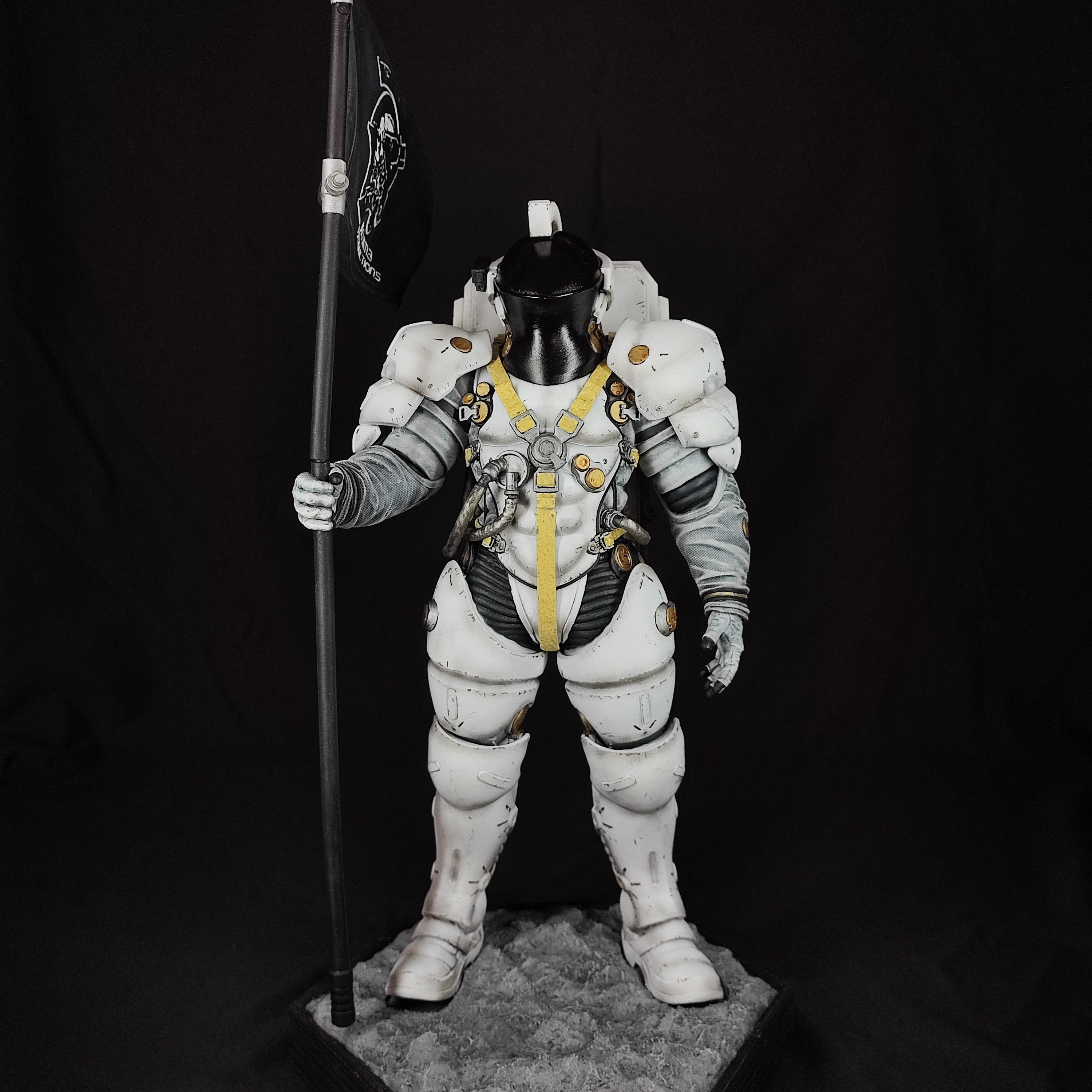 Death Stranding Ludens Kojima Production Fan Art Inspired 40 Cm Hand ...