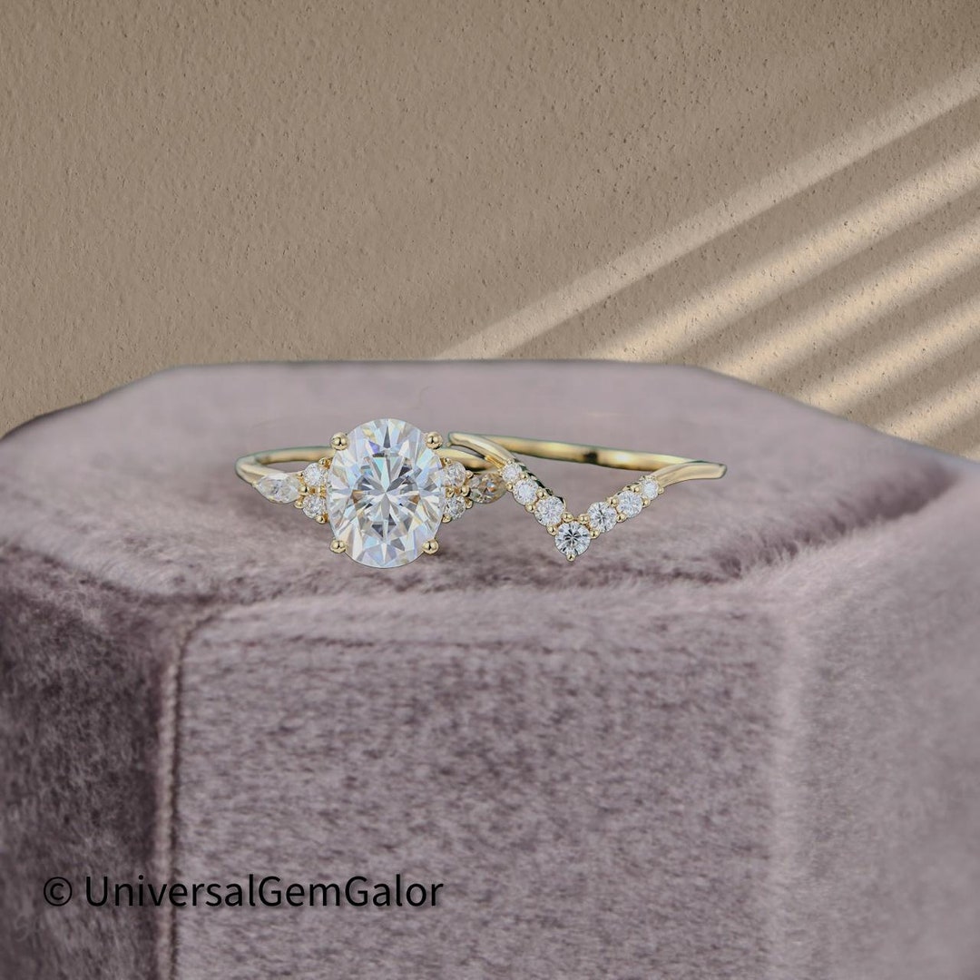 Engagement Moissanite Ring Set• Oval Cut Moissanite Diamond Bridal ...
