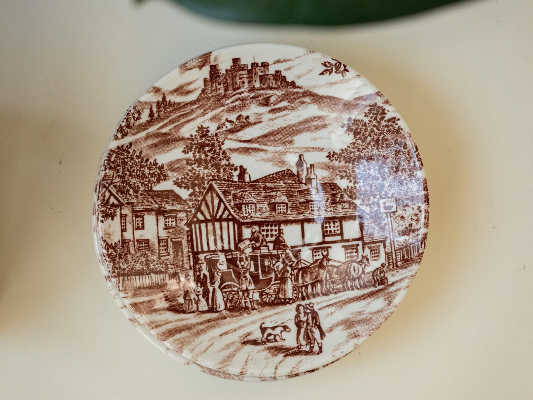 Vintage Plates Broadhurst Staffordshire Pottery England Swan Inn Brown ...