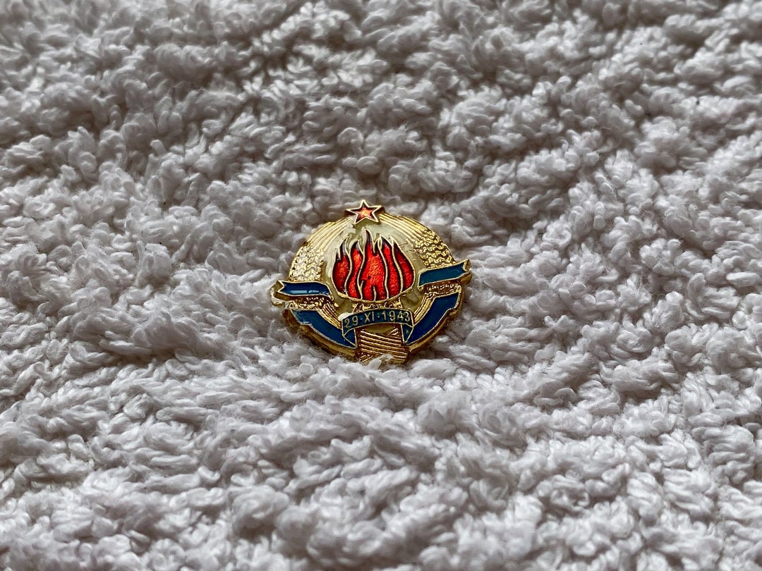 Vintage Yugoslavia Coat of Arms Enamel Pin | Vintage Socialist Pin ...