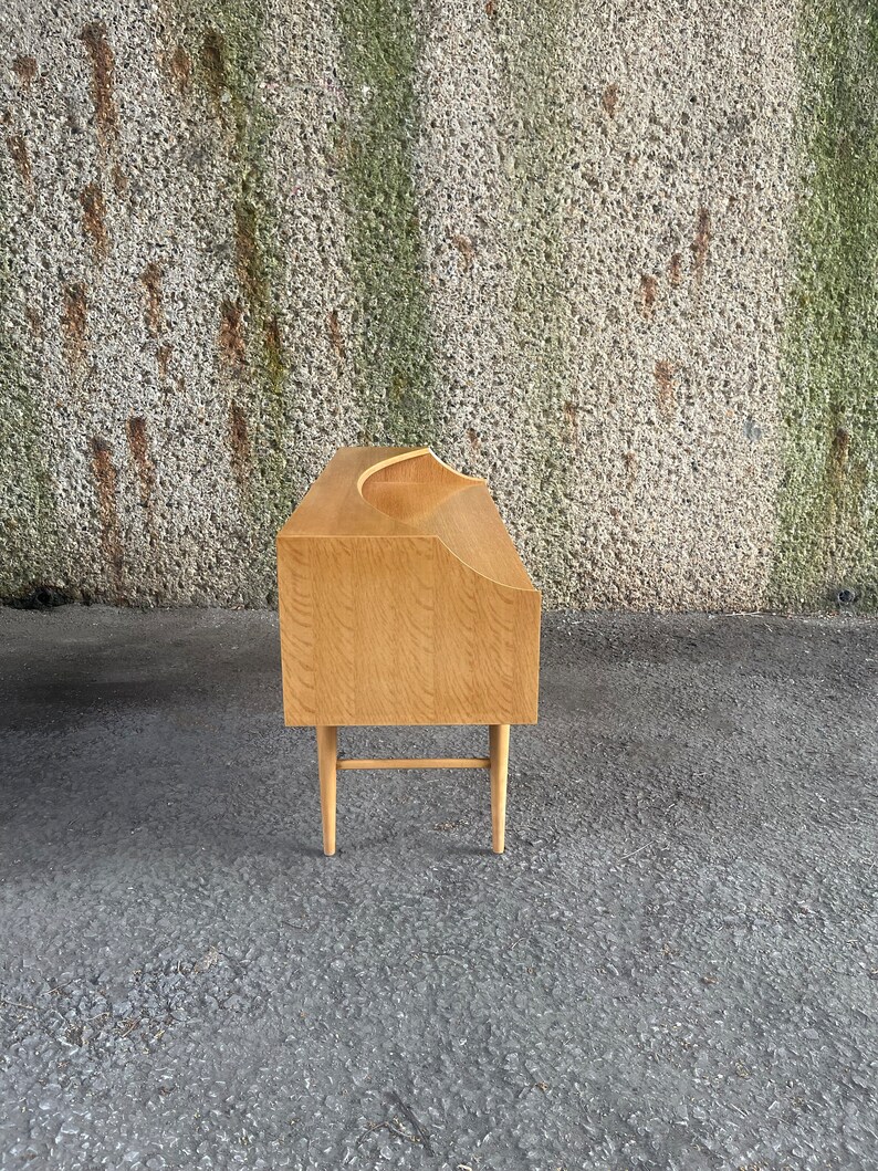 Meredew Oak Sideboard / Dressing Table. Vintage 1960s Retro - Etsy UK