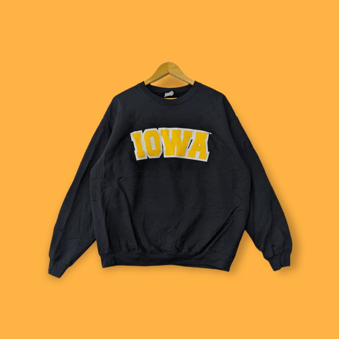 Vintage Iowa State Spell Out Embroidered Logo Sweatshirt Iowa State ...