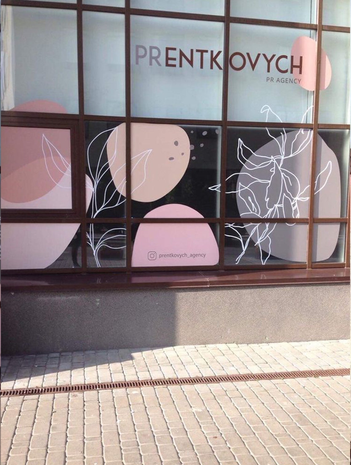 Graphic Design of Stickers for Window Shop, Salon, Cafe or Any Other ...