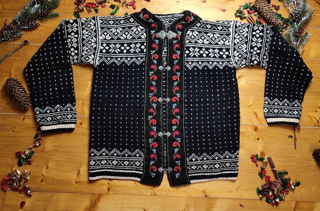 Embroidered Norwegian Wool Vintage Sweater / Traditional Handmade Norge ...