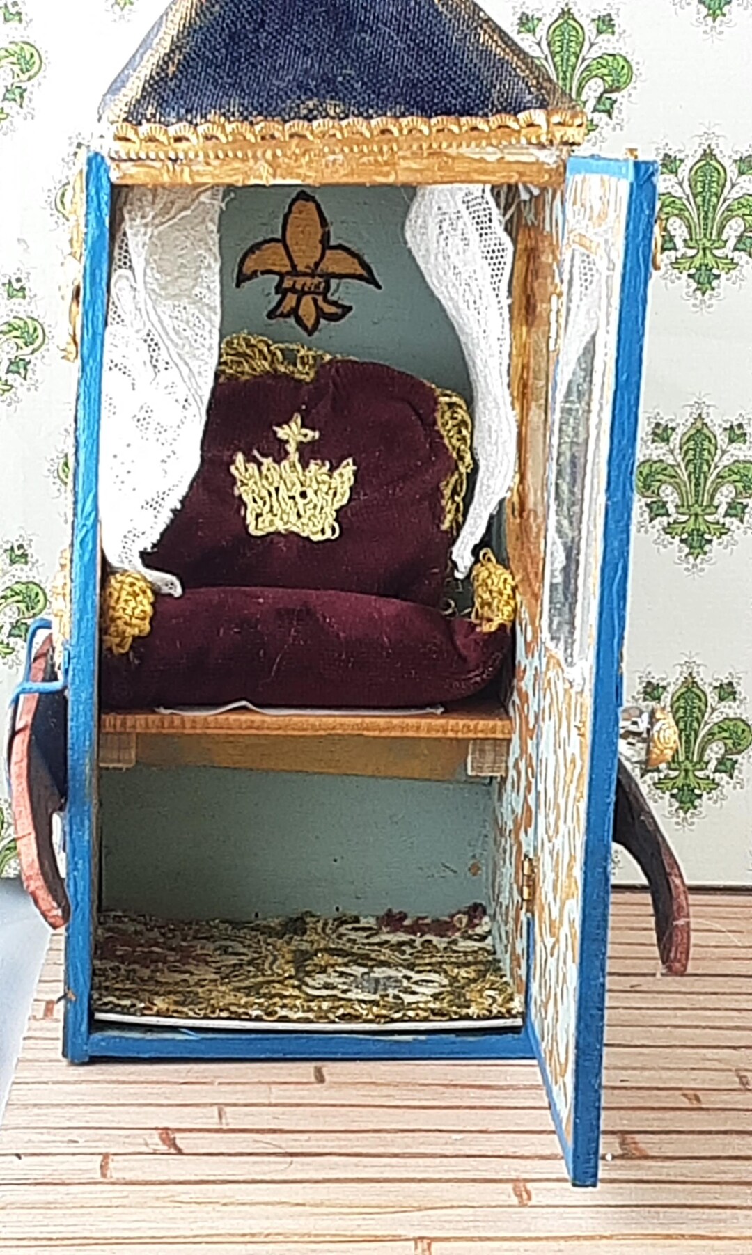 1:12 French Style Sedan Chair - Etsy