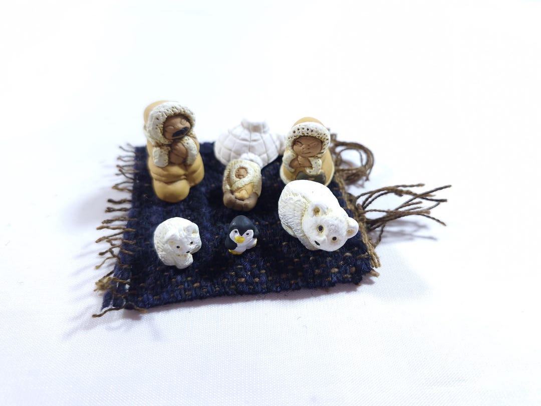 Eskimo Nativity Scene Andean Nativity Scenes of Handmade Ceramics ...