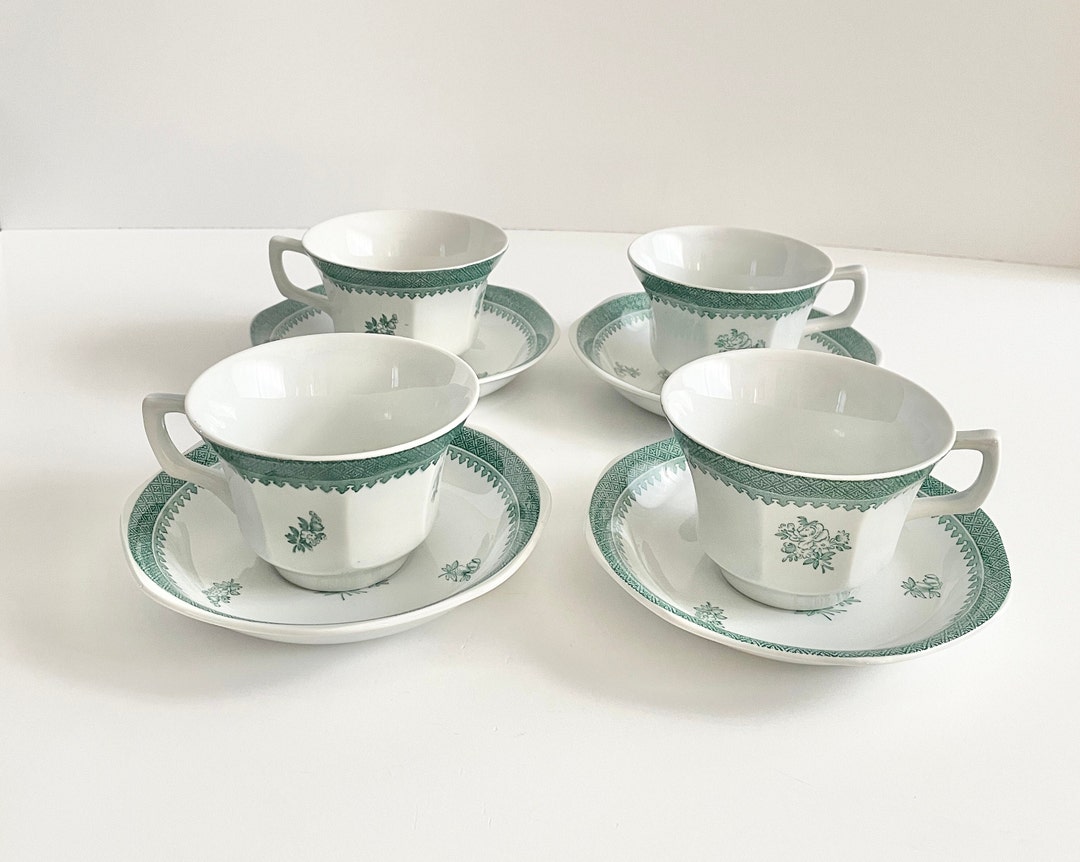 Vintage Wedgwood Georgetown Collection Mount Vernon Green Flat Cups and ...