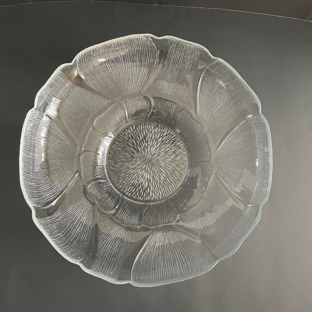 Vintage Arcoroc France Fleur 12” Round Serving Bowl - Etsy