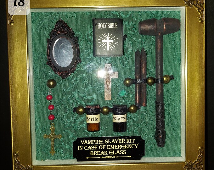 Vampire Slayer Hunter Kit Miniature , Vampire. Shadow Box, Dracula ...