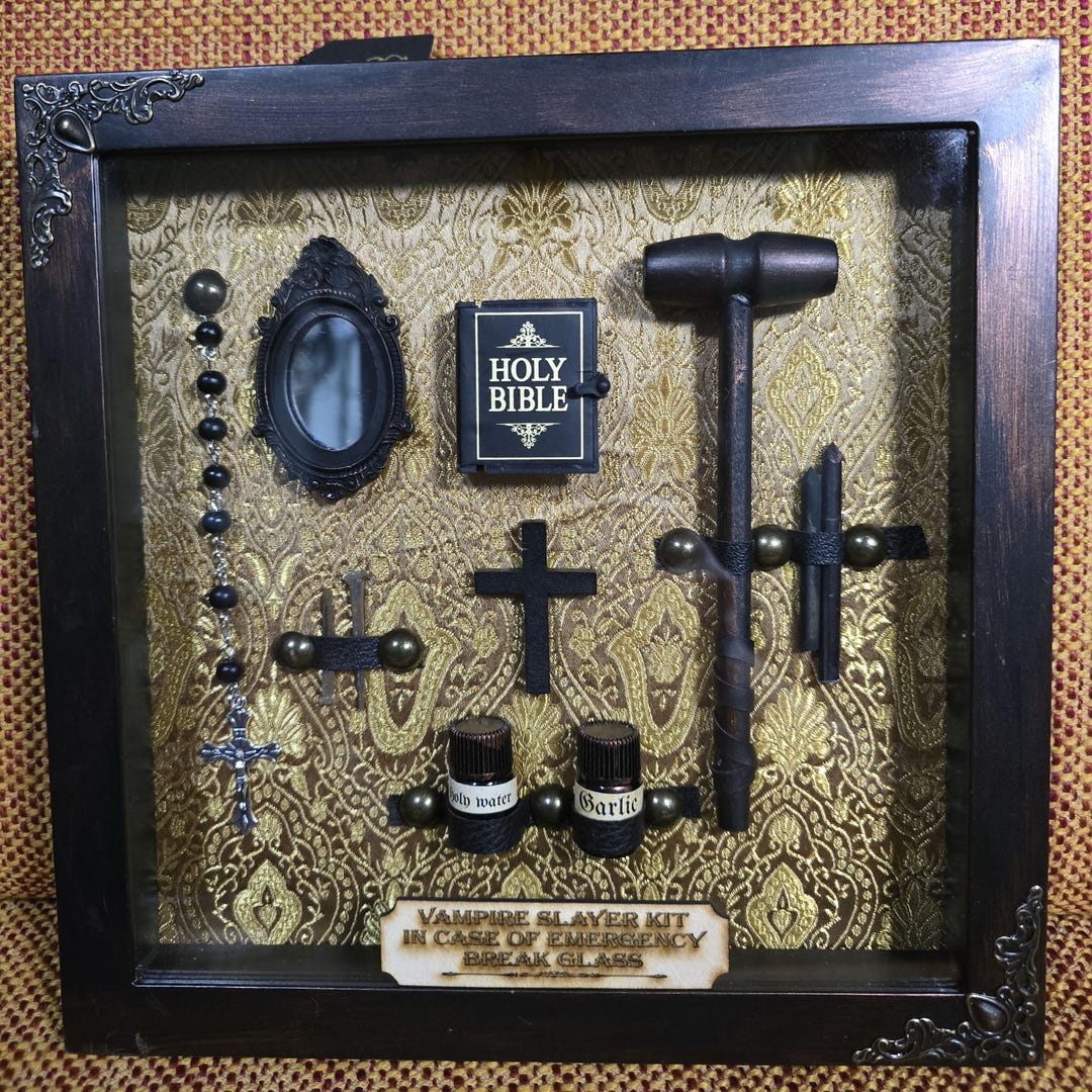 Vampire Slayer Hunter Kit Holy Bible, Vampire. Shadow Box, Dracula ...