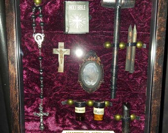 Vampire Slayer Hunter Kit Miniature , Vampire. Shadow Box, Dracula ...