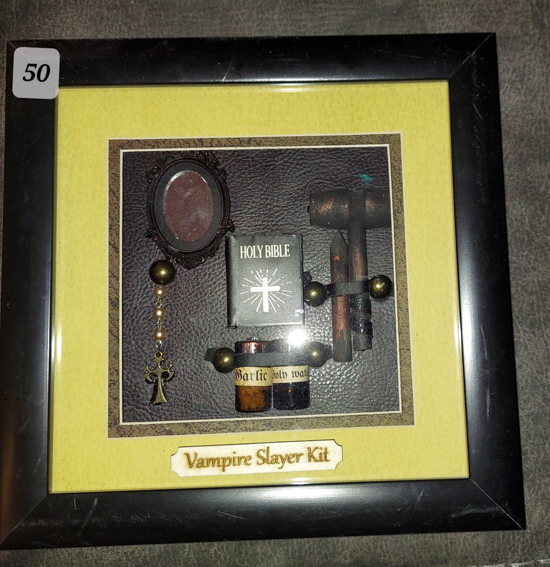 Vampire Slayer Hunter Kit Miniature , Vampire. Shadow Box, Dracula ...