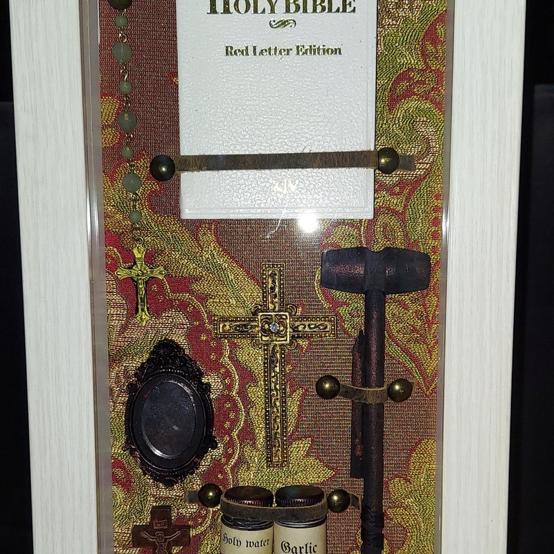 Vampire Hunting Kit - Etsy
