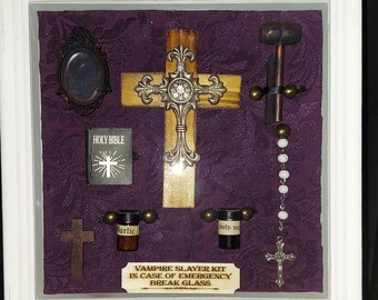 Vampire Slayer Hunter Kit Miniature , Vampire. Shadow Box, Dracula ...