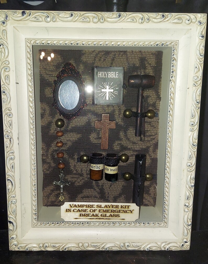 Vampire Slayer Hunter Kit Miniature , Vampire. Shadow Box, Dracula ...