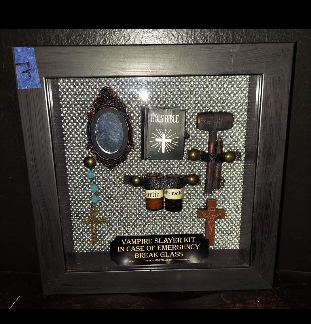 Vampire Slayer Hunter Kit Miniature , Vampire. Shadow Box, Dracula ...
