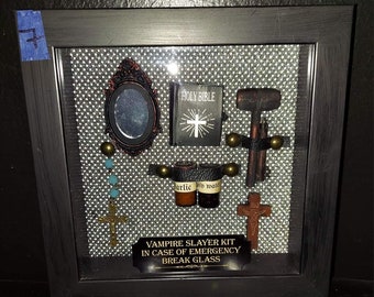 Vampire Slayer Hunter Kit Miniature , Vampire. Shadow Box, Dracula ...