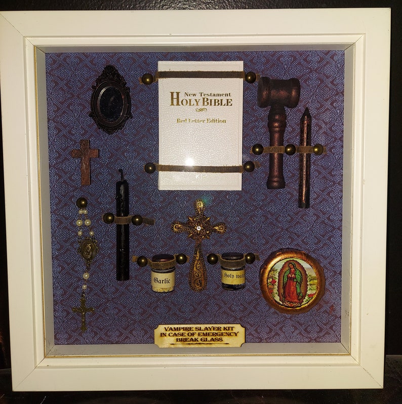 Vampire Slayer Hunter Kit Holy Bible , Vampire. Shadow Box, Dracula ...