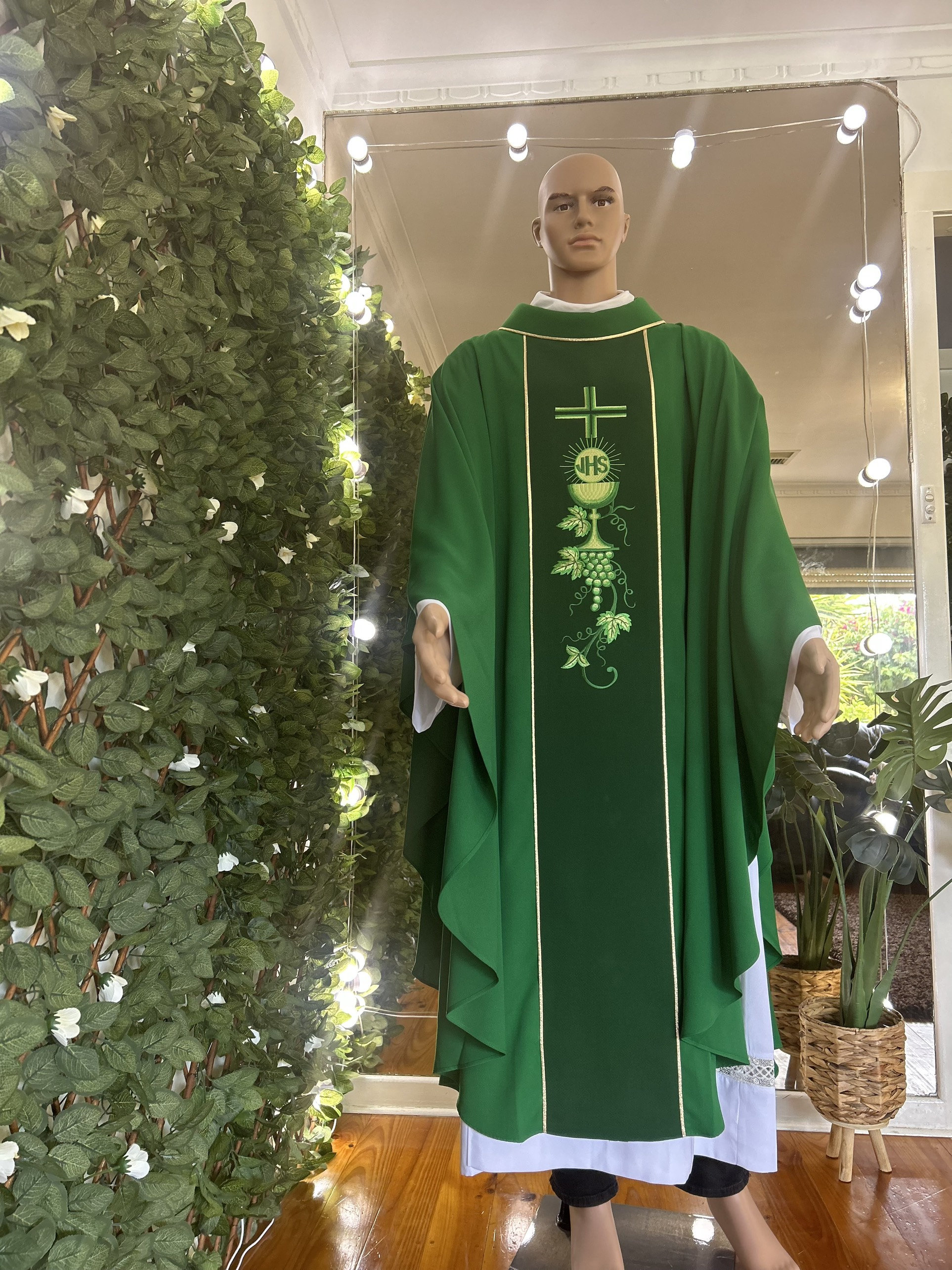 Embroidered Green Chasuble Vestments Gothic Style Chasuble,Vestments ...
