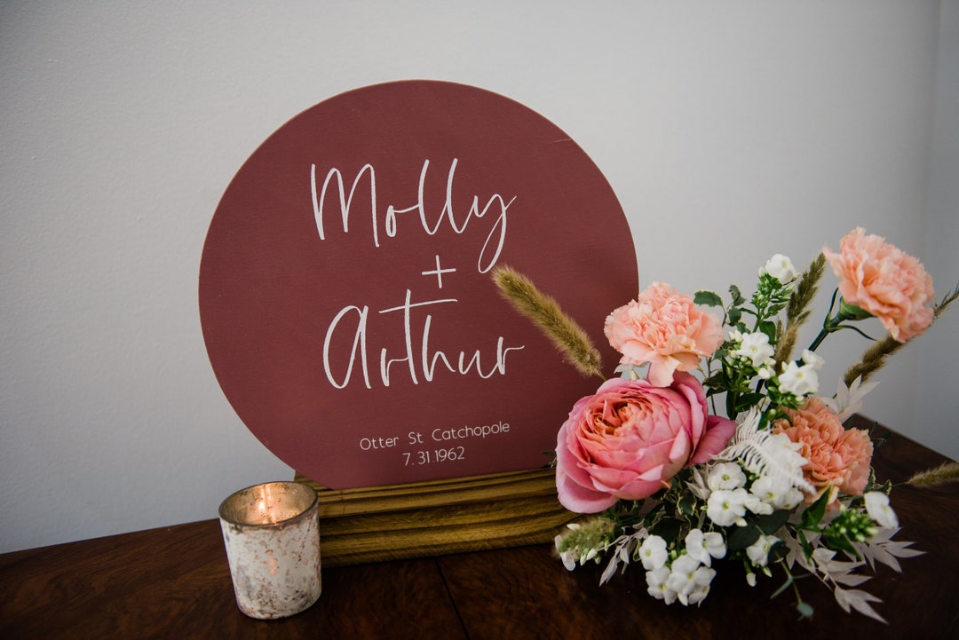 Circular Wedding Sign - Etsy