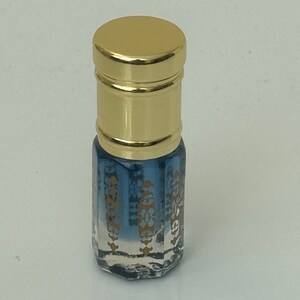 BLUE OUD / OUDH Agarwood With Ruh Amber and Ruh Musk - Etsy