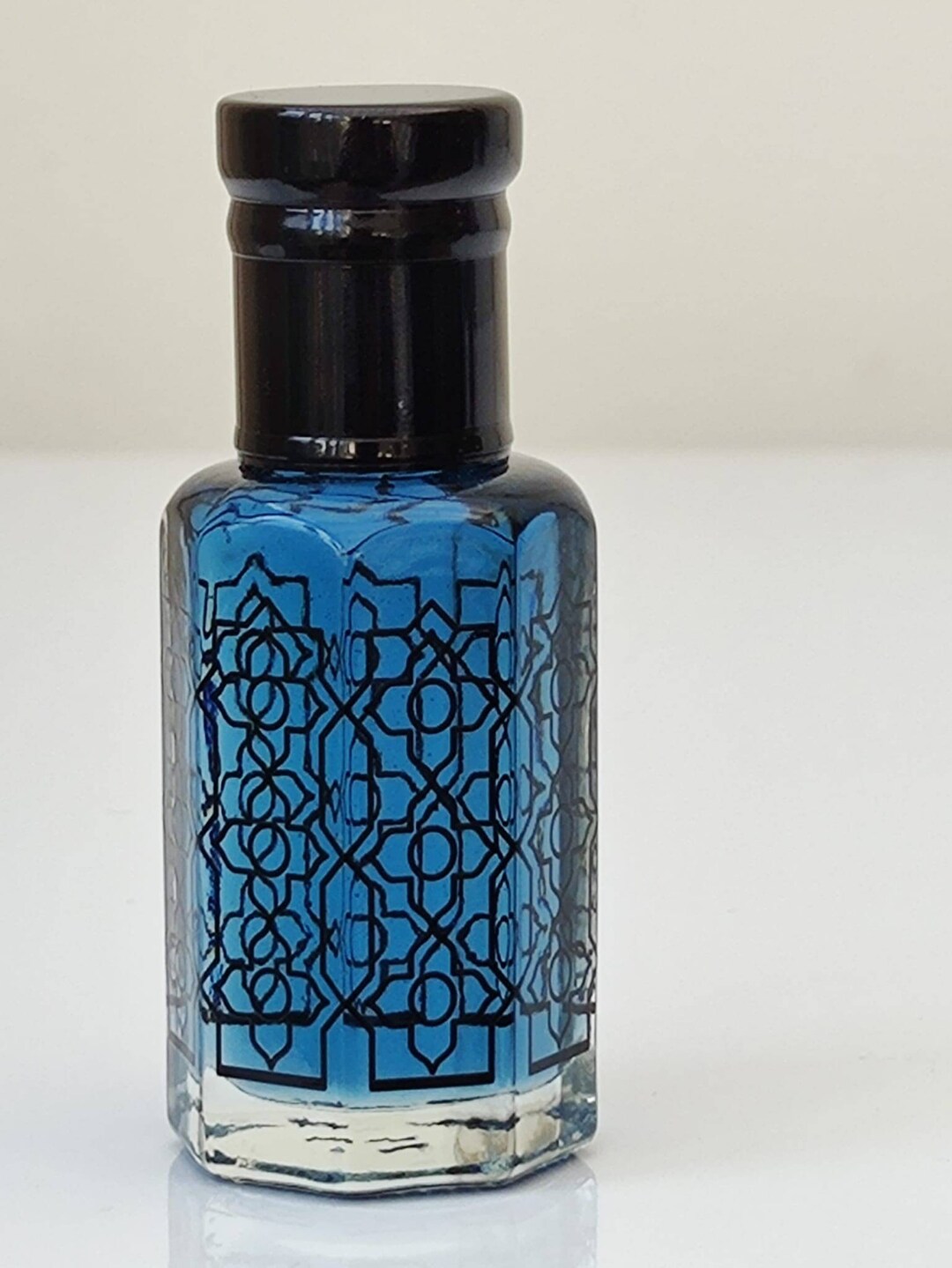 BLUE OUD / OUDH Agarwood With Ruh Amber and Ruh Musk - Etsy